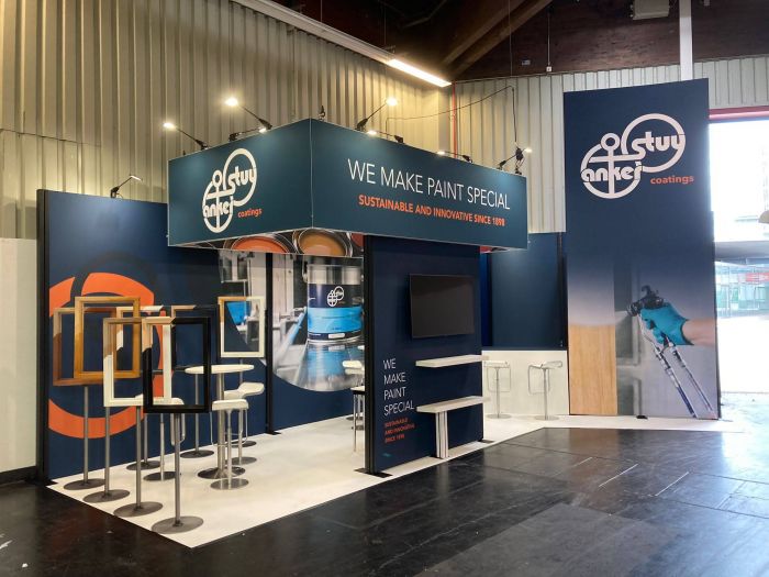 Ein kompletter Messestand mit dem De Inhaker | Unternehmen7