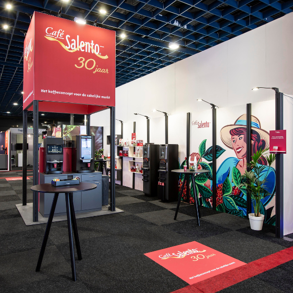 Ein kompletter Messestand mit dem De Inhaker | Unternehmen7